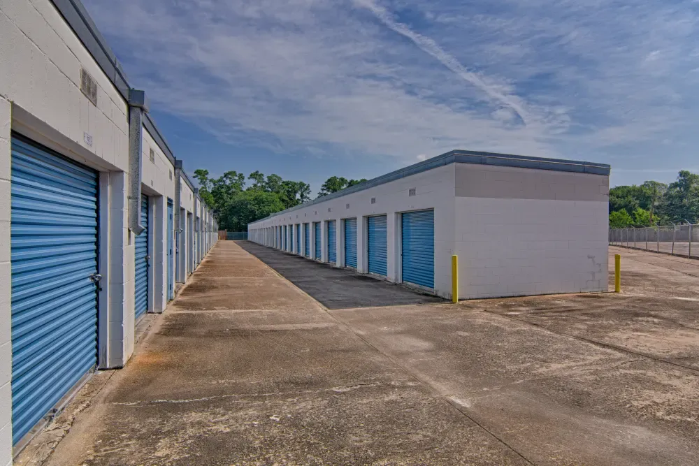 Storage Units, Enclosed Boat & RV Parking in Memorial