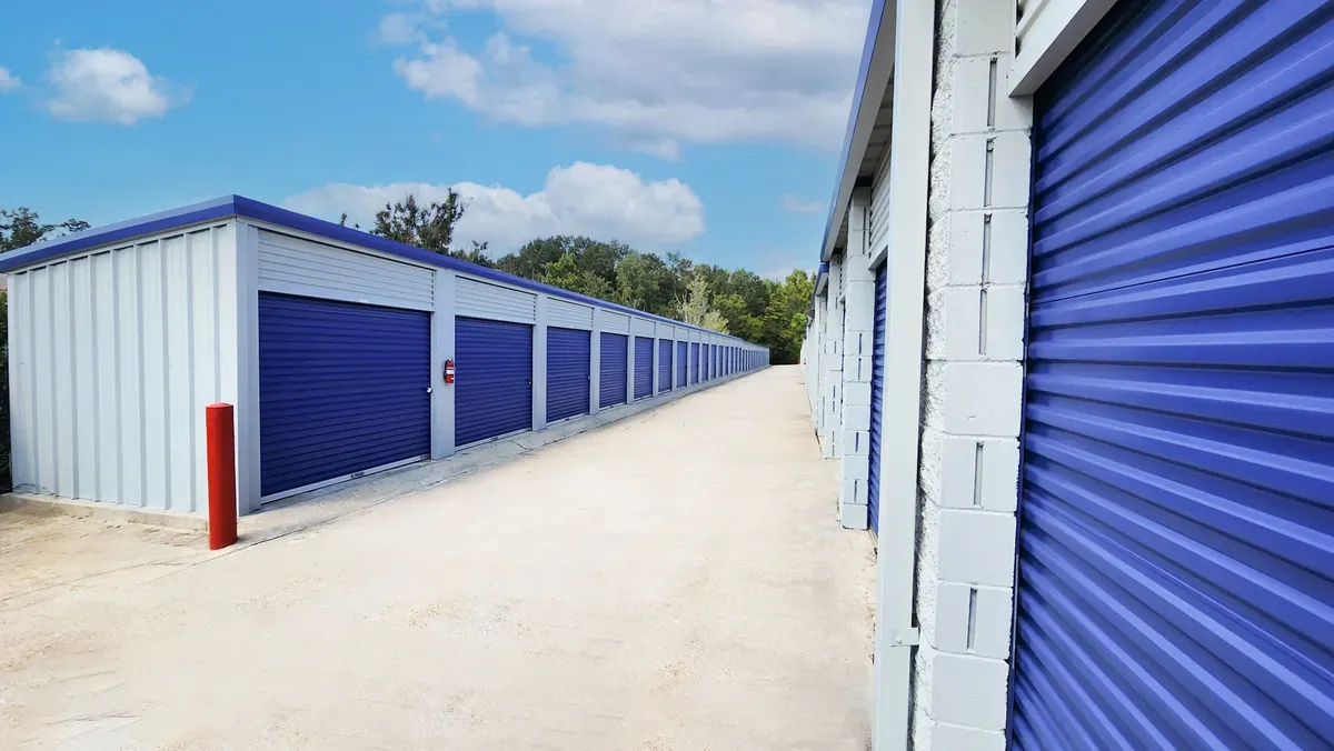 Self Storage Units in Brandon, MS, on West Government Street