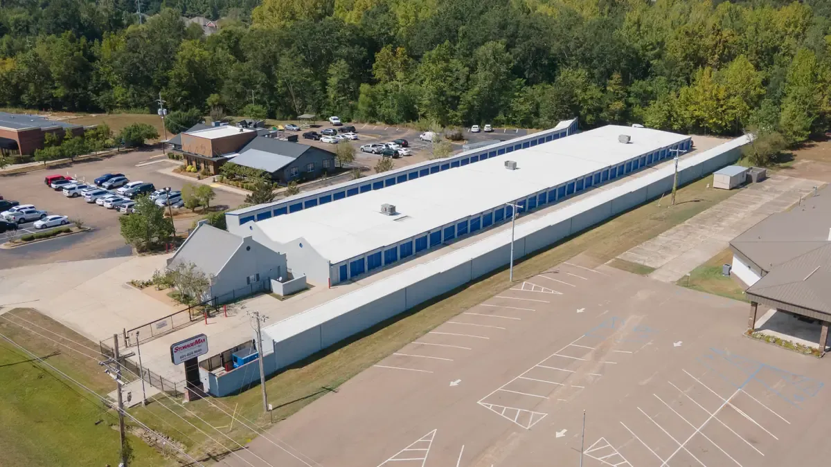 Self Storage Units in Brandon, MS, on West Government Street