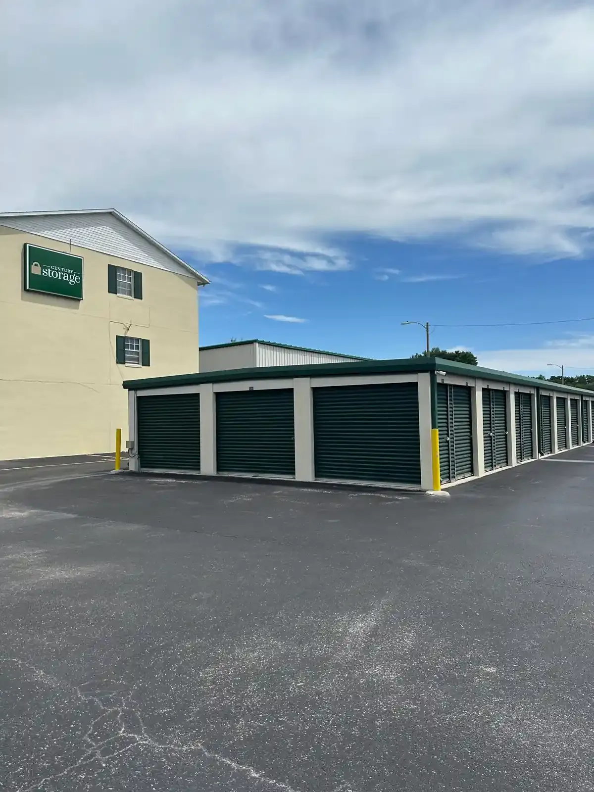 Self Storage Units in Lakeland, FL, 33810, at 2350...