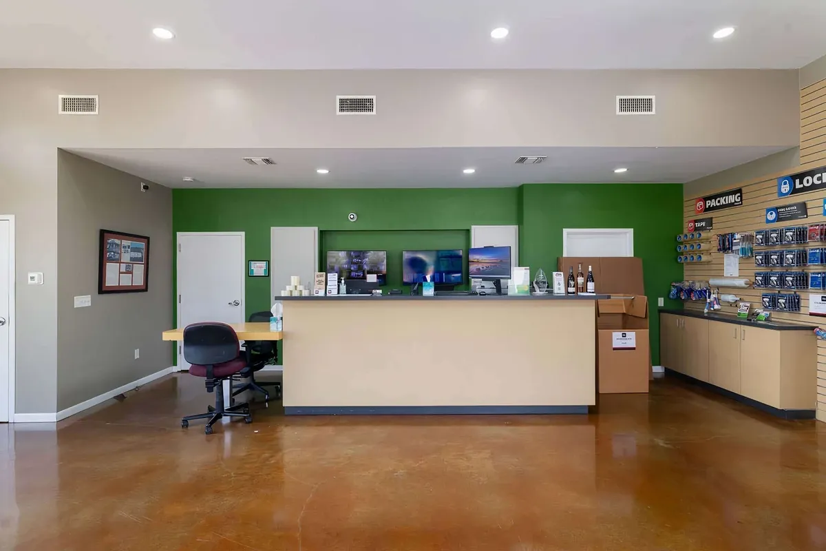 Self Storage Units in Austin, TX | Bee Caves Rd