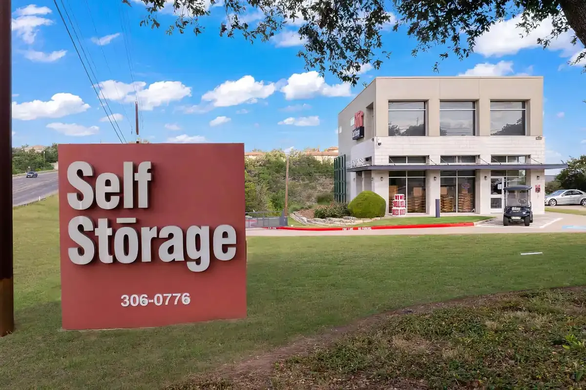 Self Storage Units in Austin, TX | Bee Caves Rd