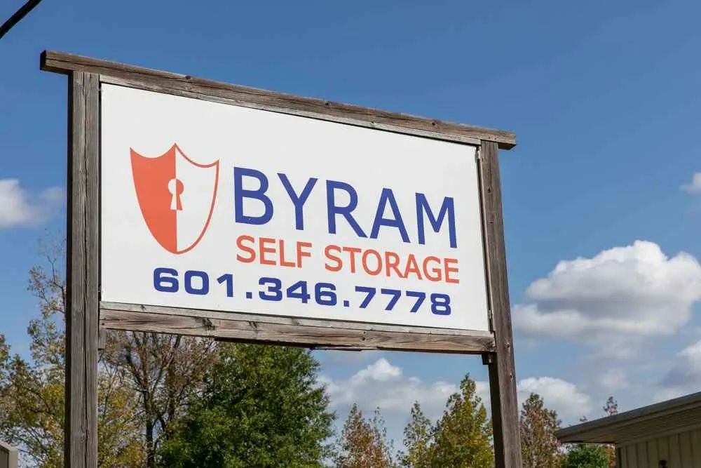 Self Storage Units in Byram, MS - 3247 Davis Rd | StorageMax