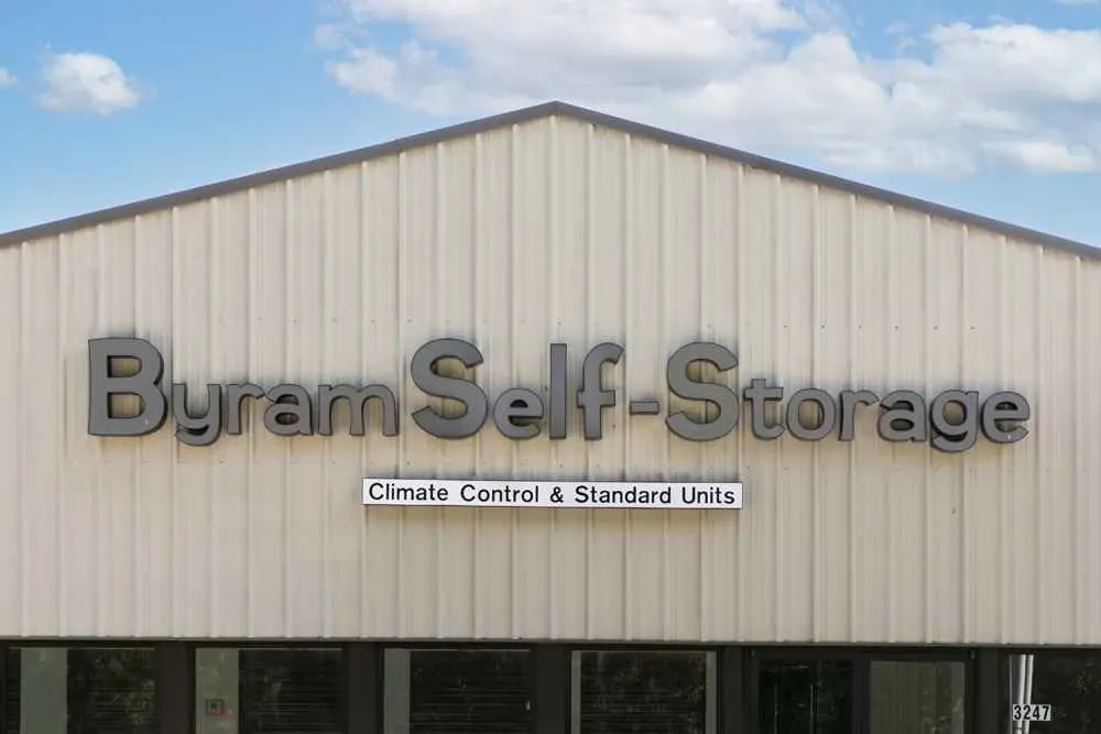 Self Storage Units in Byram, MS - 3247 Davis Rd | StorageMax